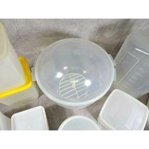 Rubbermaid | Kitchen | Lot Of 5 Miscellaneous Food Storage Containers ...